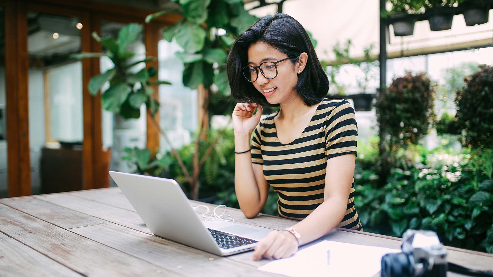 15 Powerful Guest Blogging Tips to Grow Your Audience [2023]